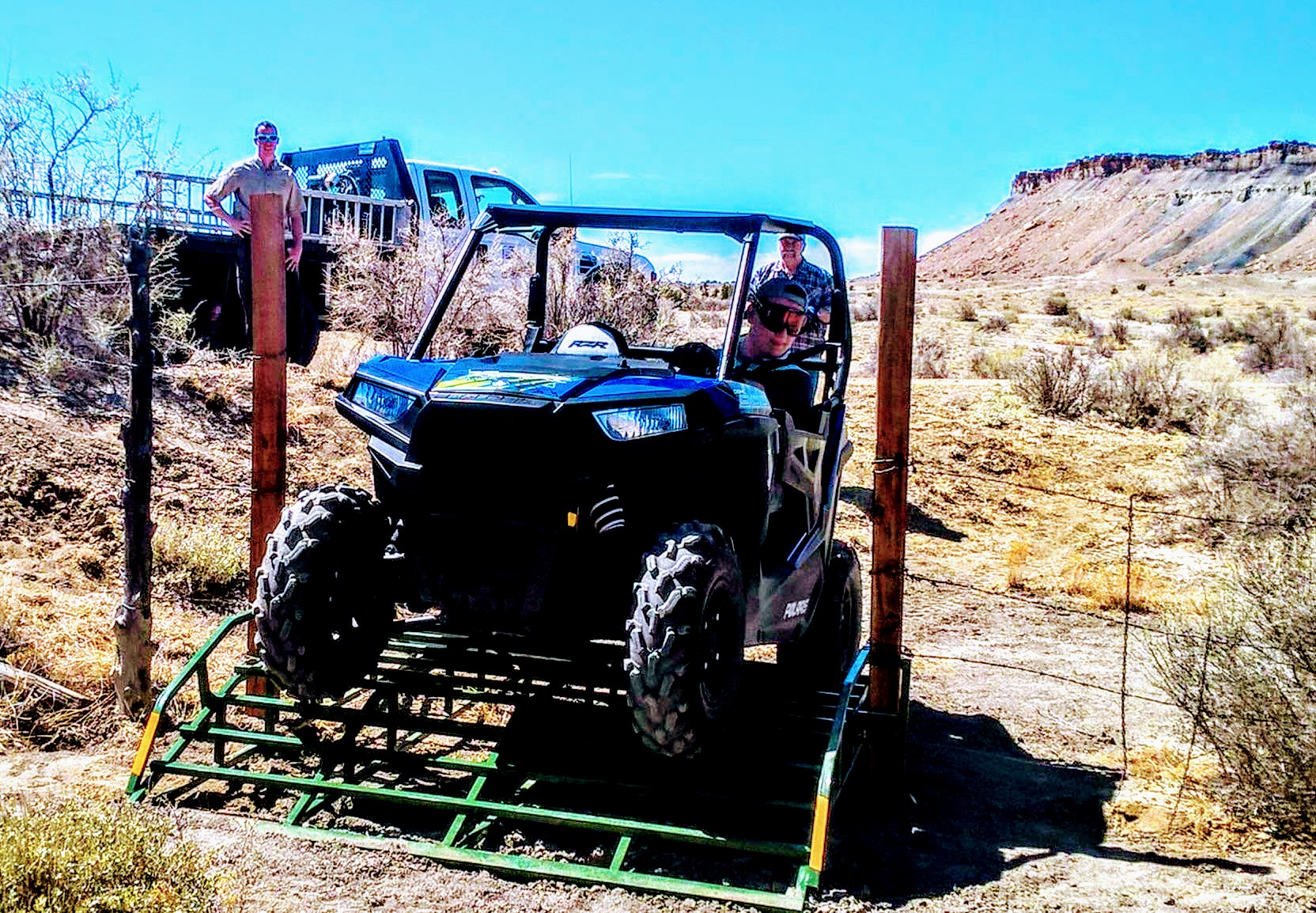 Volunteers ‘Guard’ Riders, Cattle in Recent Project | Utah State Parks